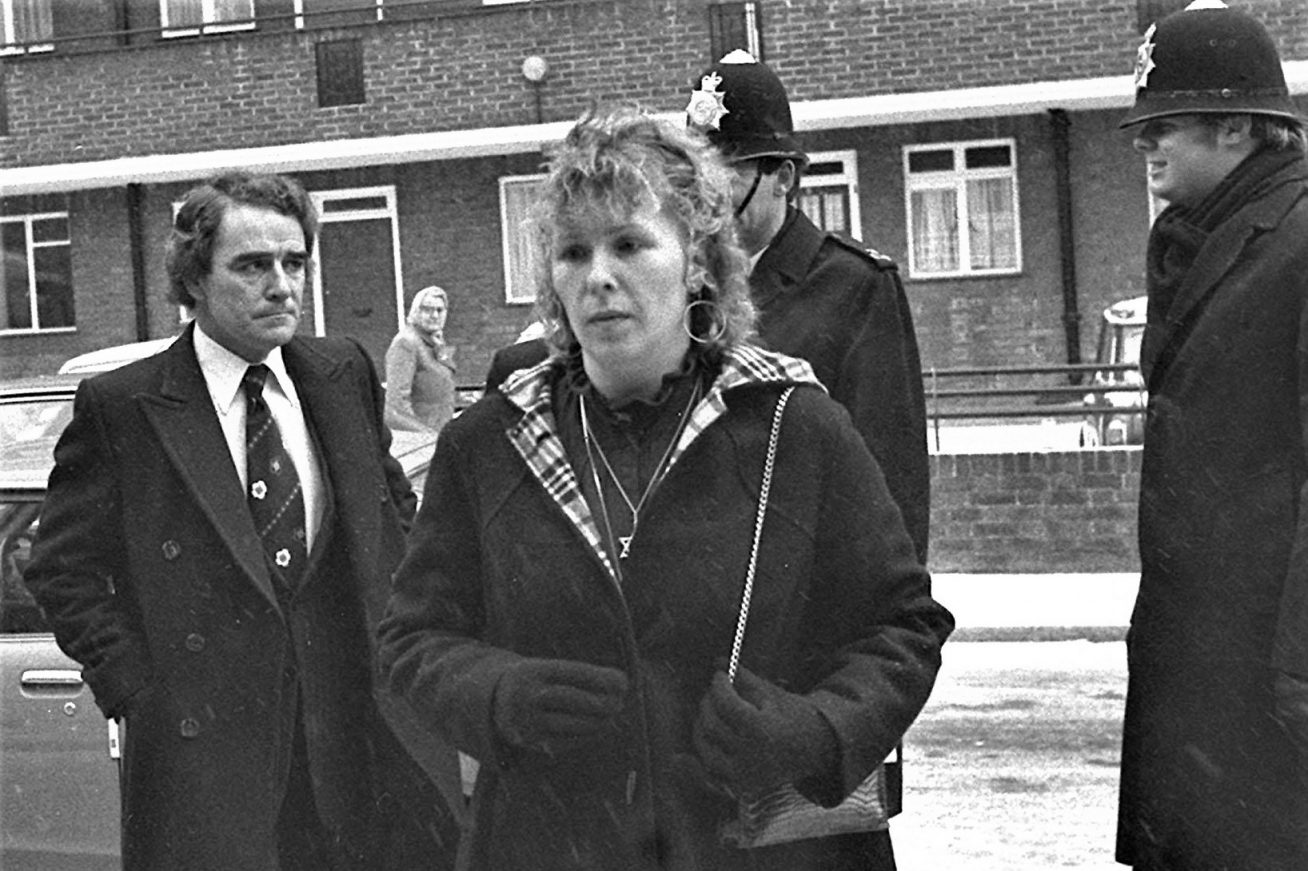 From Professional Armed Robber to the 'Black Widow': The Story of Linda ...