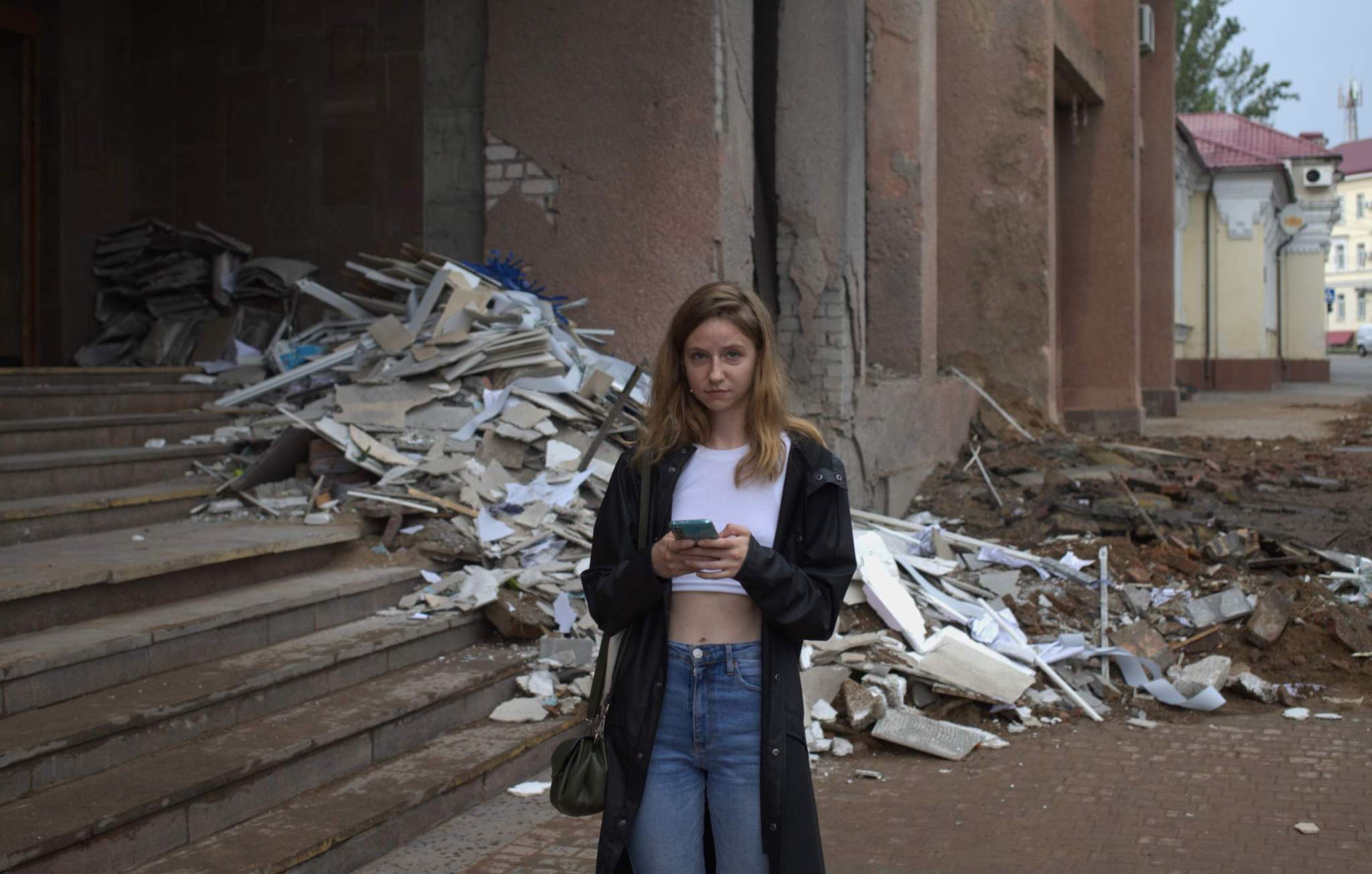 Surviving Six Months Under Bombs: Inside Ukraine’s Southern Fortress of ...