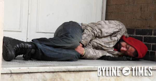 Falling Through the Cracks: Migrant People at Risk of Homelessness ...